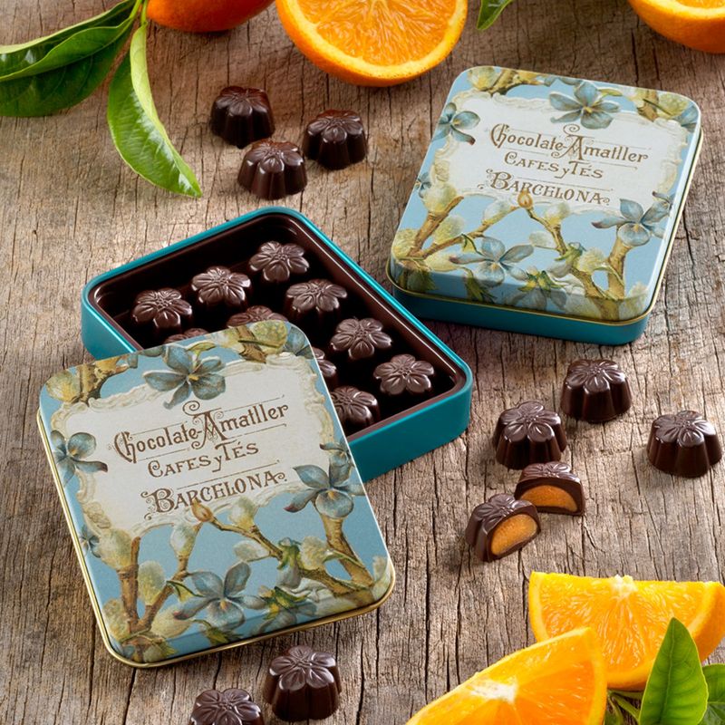 70% Orange Amatller Flower Pralines Tin 72g | Simón Coll