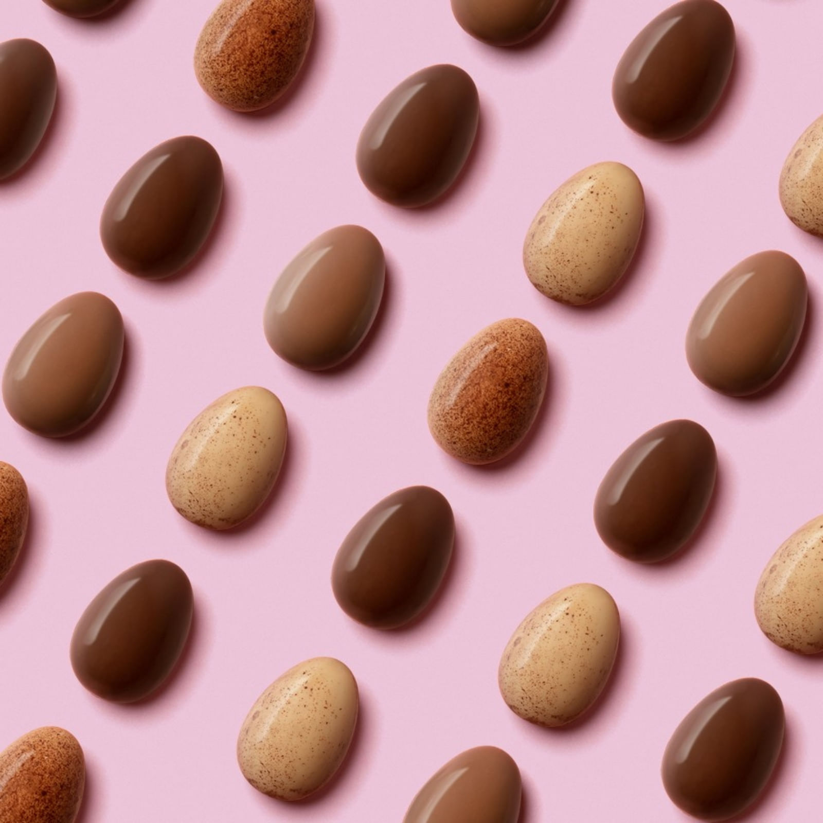 White, Milk and Dark Chococolate eggs 90u x 30g | Simón Coll