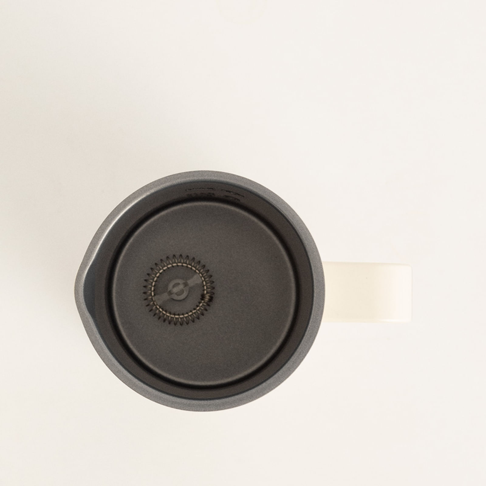 Create Frother color Off-White | Simón Coll